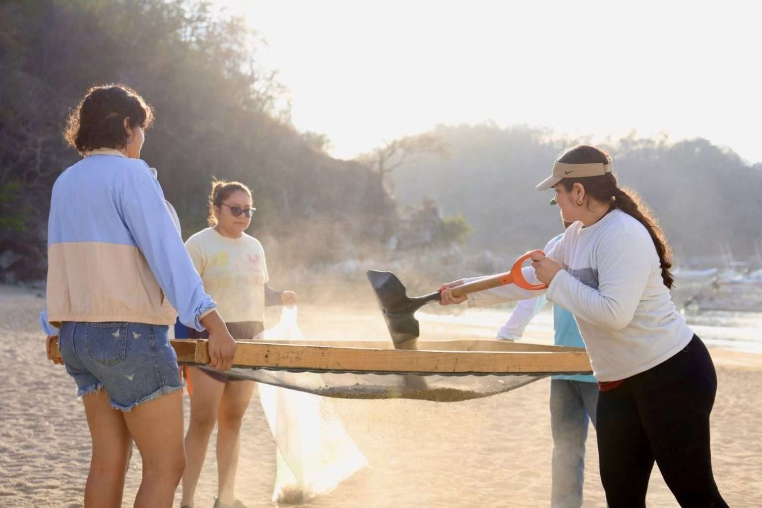 They are promoting cleaning and environmental care actions at ...